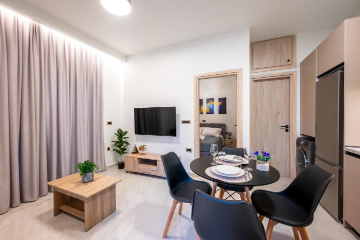 Corner Apartment - Rodos