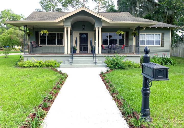The Downtown Getaway - 3+ Bedroom Home W/workspace - Lake City, FL