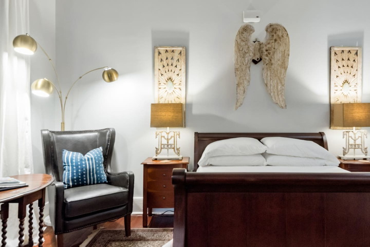 Updated Historical Apartment With Terrace - Charleston, SC