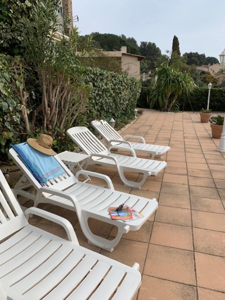 Sea View Studio 400 M From The Beach - Le Lavandou