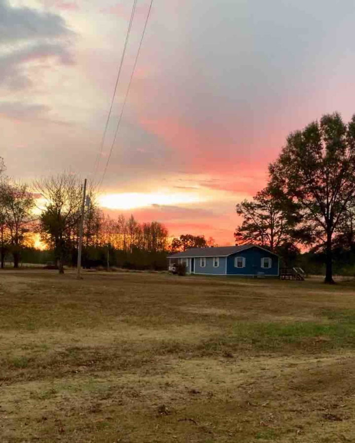 Fall In Love With The Peaceful Farm Life! - Arkansas