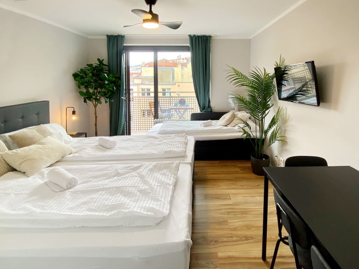 Stayando | Cozy Studio Apartment With Balcony - München