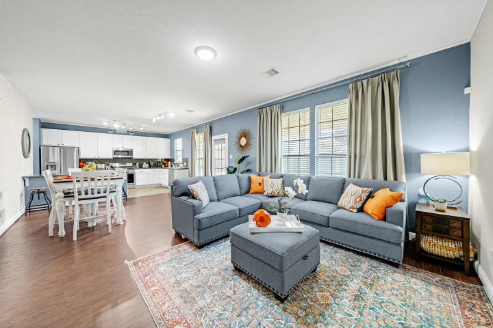 Exquisite Legends Cottage/work-friendly Home 77386 - Houston, TX