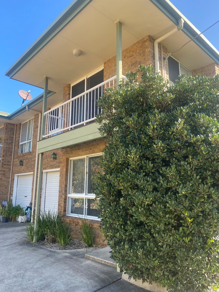 Bay Breeze, 3 Bedroom Home - Redcliffe
