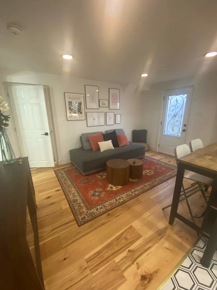 Modern Chic 1 Bedroom Central Location - Peterborough, Canadá