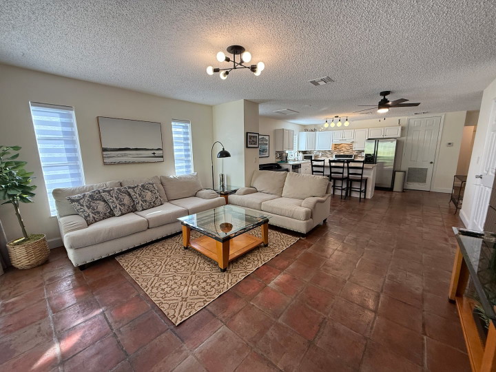 Private Home 1 Mile From The Beach And Ave ! - Delray Beach, FL