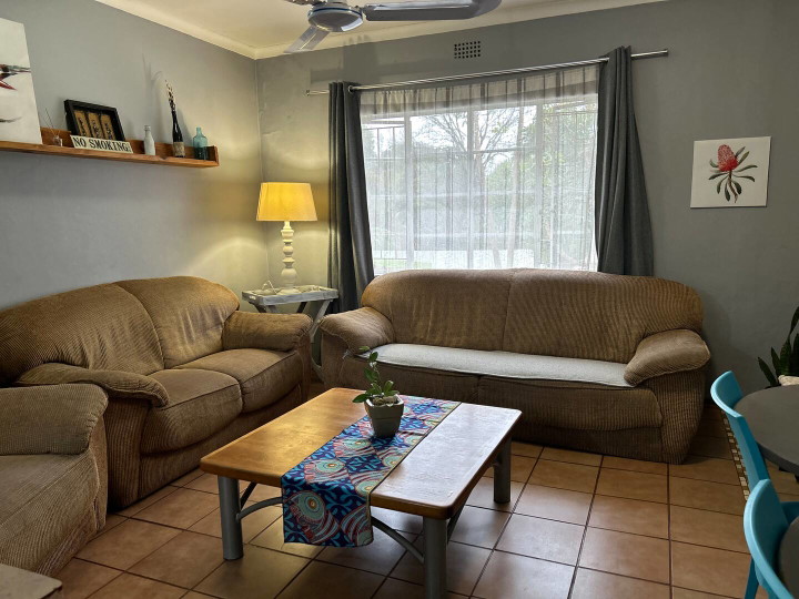 Spacious Two Bedroom Family Unit In Sabie - Sabie