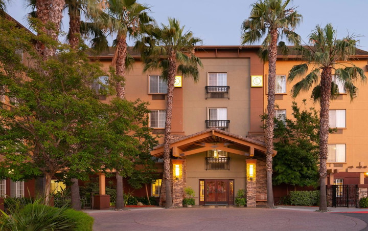 Larkspur Landing Folsom - An All-suite Hotel - Folsom, CA