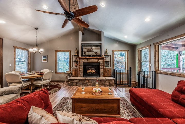 The Great Escape | Gas Grill, Hot Tub, Fireplace! - Ruidoso, NM