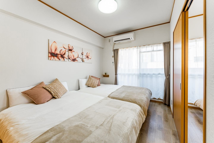 最大7名/大街道まで徒歩5分/コンビニまで徒歩1分/ベッド5台/44㎡/風呂トイレ別/独立洗面台 - Matsuyama