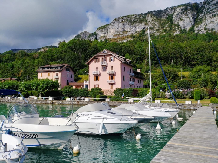 Appartement Vue Lac/montagne Avec Plage Privée - Haute-Savoie