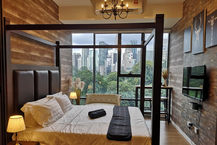 Romantic Log Cabin-heart Of Kl, Near Klcc/kl Tower - Kuala Lumpur