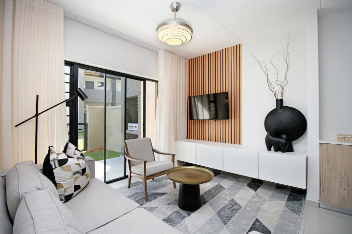 Legacy On Olea - Modern Home, Water & Power Backup - Sandton