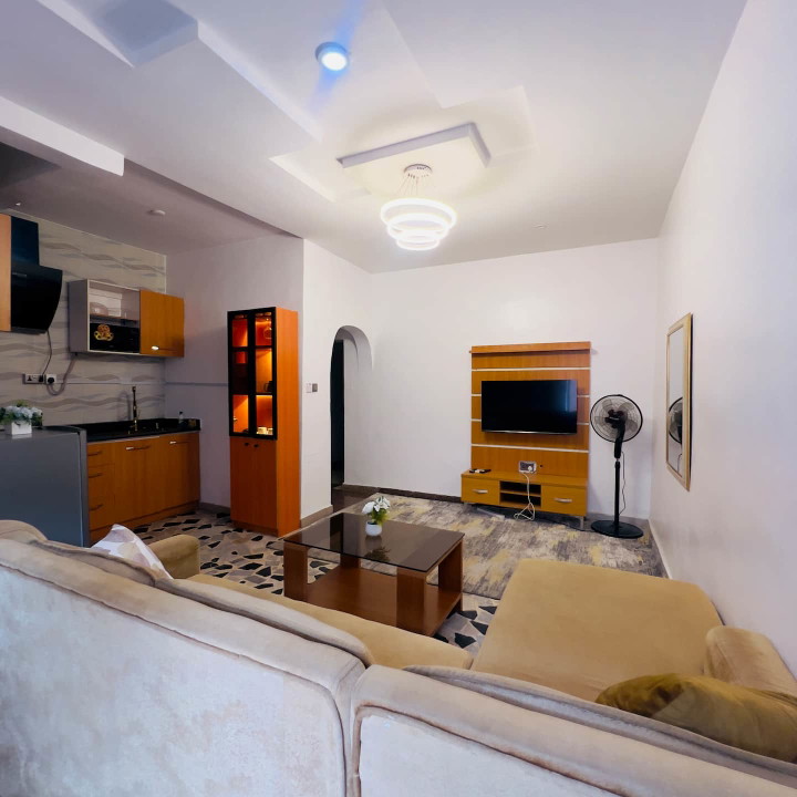 Wide 2bdrm Duplex 10min To Airport 24/7pwr Balcony - Lagos