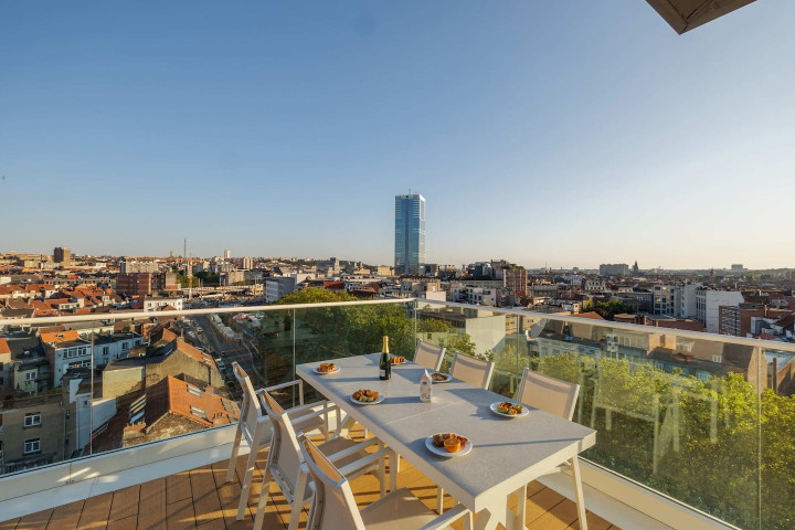 Penthouse 2bdr With 360* | Midi 33 By Reside - Brussels
