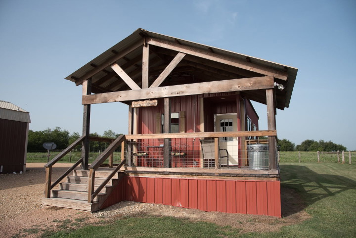 Harlow's Hideaway - Caldwell, TX