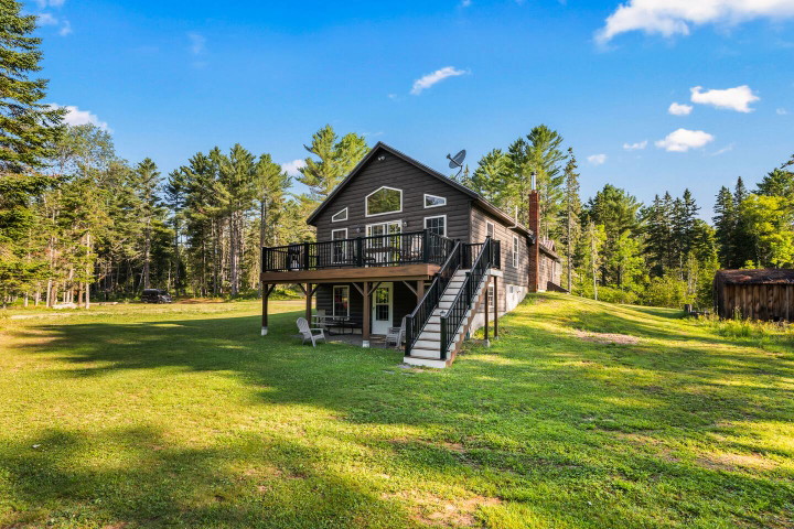 Beagle Lodge - Shared Waterfront! - Rangeley, ME