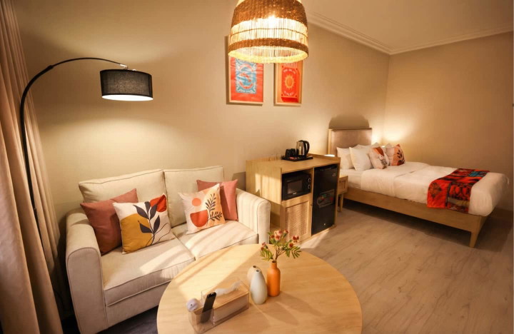 Quiet Studio At Al Malqa | Netflix | 65 Qled Tv - Riyadh