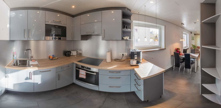 #1 Mezzanine Vacation Rental - Friedrichshafen