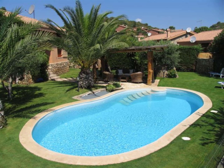 Small Villa With Private Swimming - Costa Rei