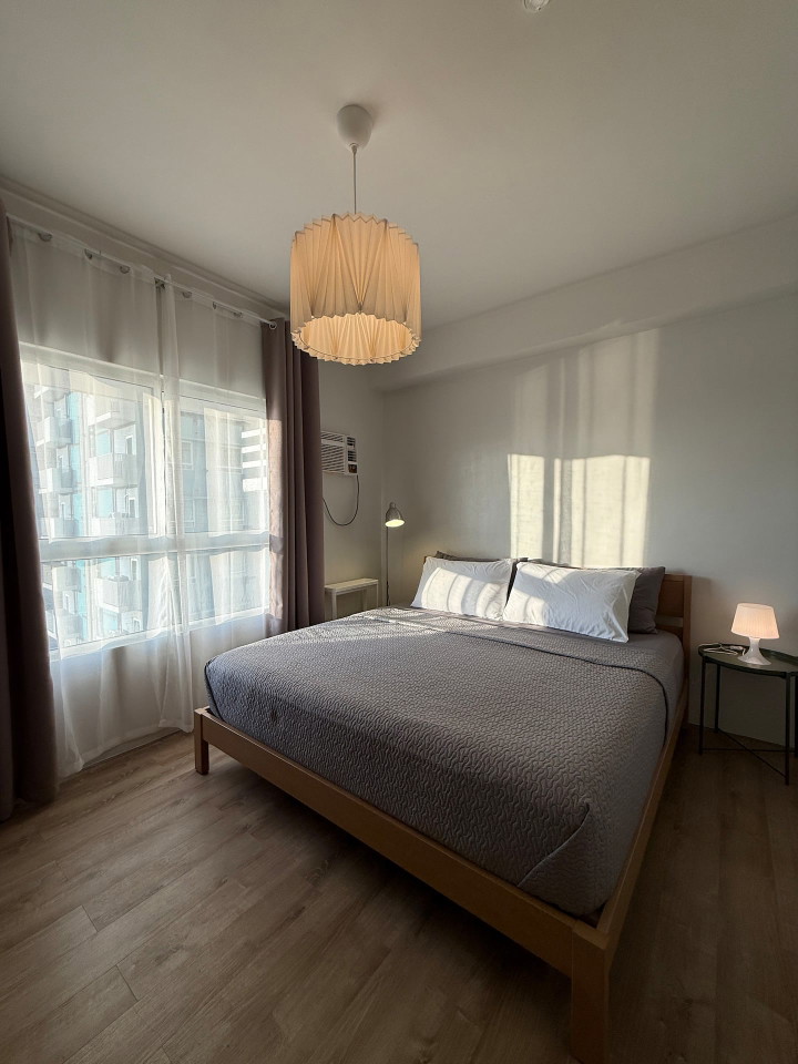Mesavirre King Bed Studio With Pool View - Bacolod