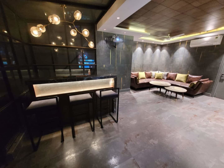 Penthouse Luxueux Et Privé Avec Jardin-terrasse - New Delhi
