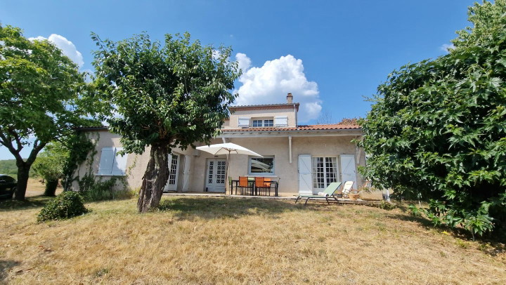 Maison Entre Lamagdelaine Et St Cyr Lapopie - Cahors