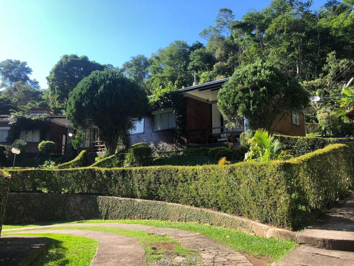 House Overlooking The Mountains In Teresópolis - Teresópolis