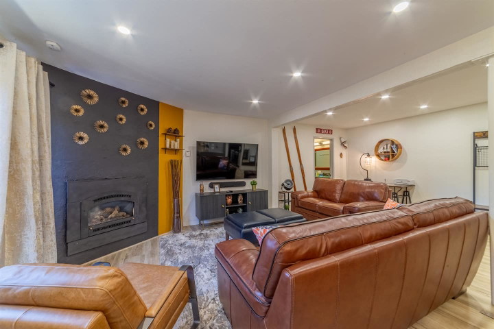Location! Walk To Canyon Lodge! Mammoth Ski & Racquet Club - Mammoth Mountain, CA