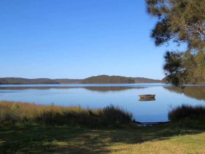 The Lake Escape Near Forster - Smiths Lake