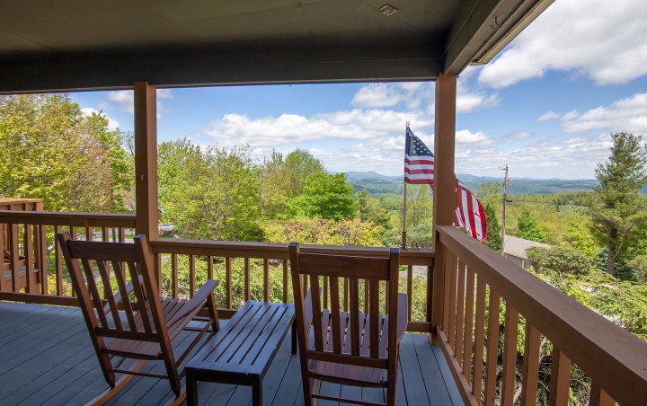 Pet Friendly 2br: Games & Spectacular Mtn Views - Boone, NC