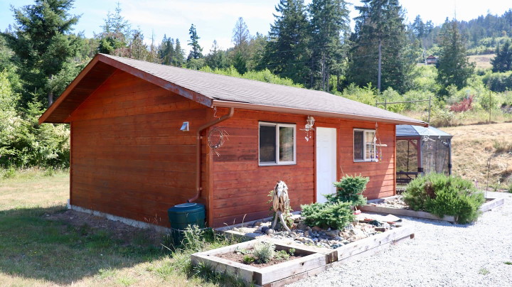 Sacred Earth Bnb - Salt Spring Island