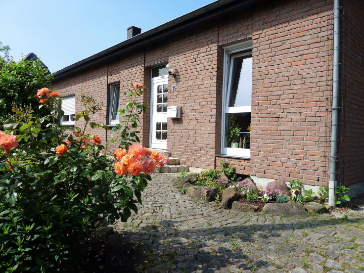Quiet Apartment "Auf Der Heide" - Moers