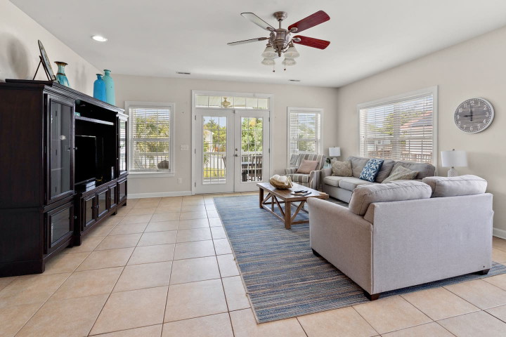 Palmetto Coast 5br Villa Con Sala De Juegos Y Piscina - North Myrtle Beach, SC