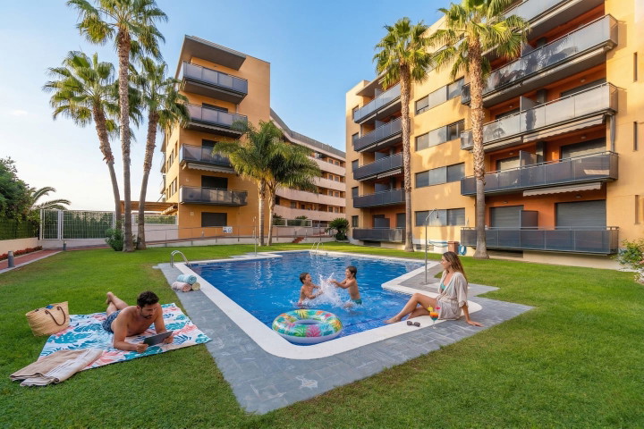 La Pineda Pool - Tarragona