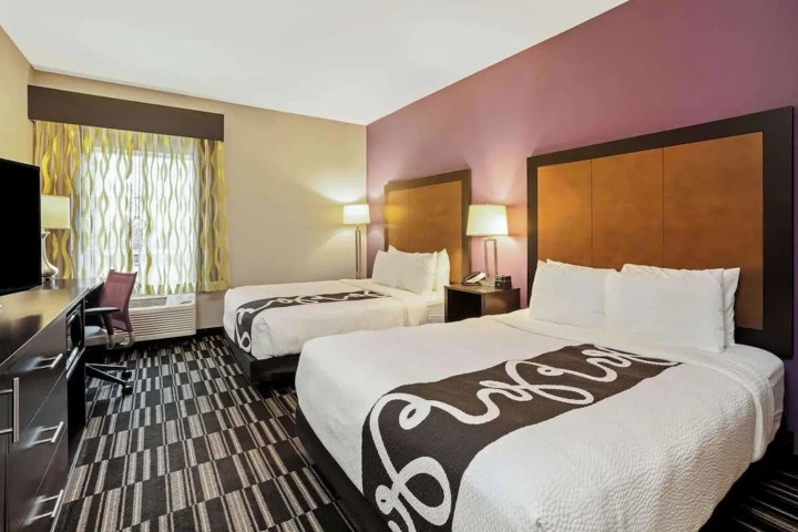La Quinta Tumwater-olympia | 2q | Free Parking - Olympia, WA