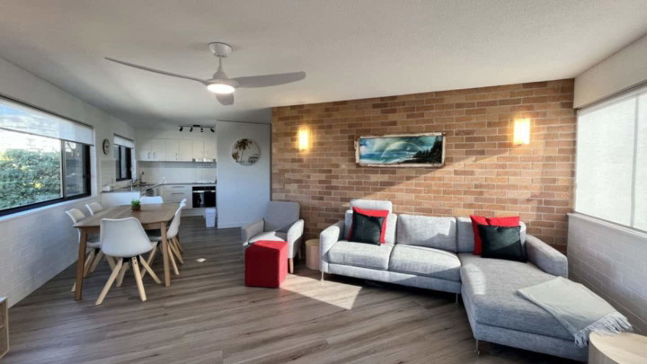 Modern Kings Beach: Walk To Beach - Caloundra
