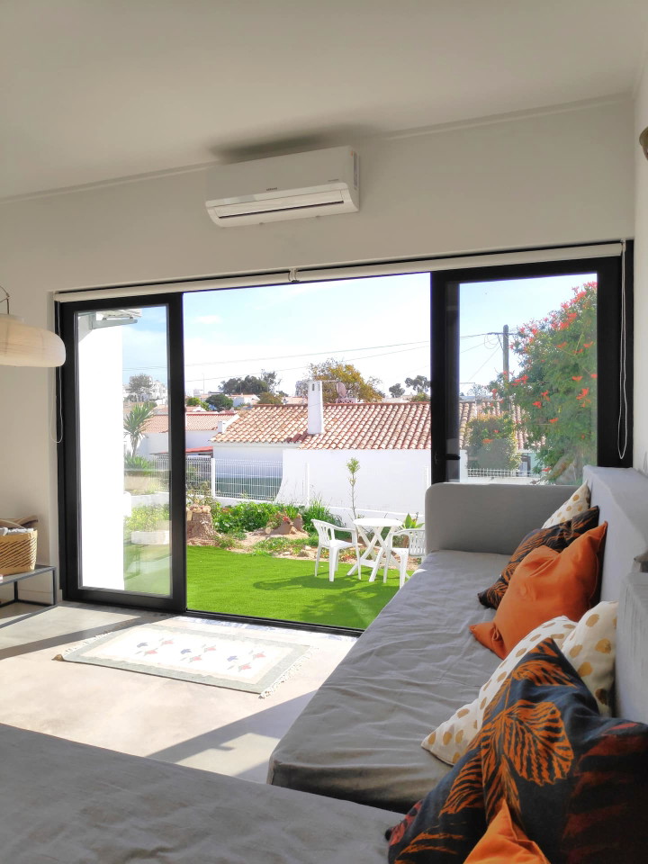 Airy 3br, Ac, Garden, 2min Strip, 8min Oura Beach - Albufeira