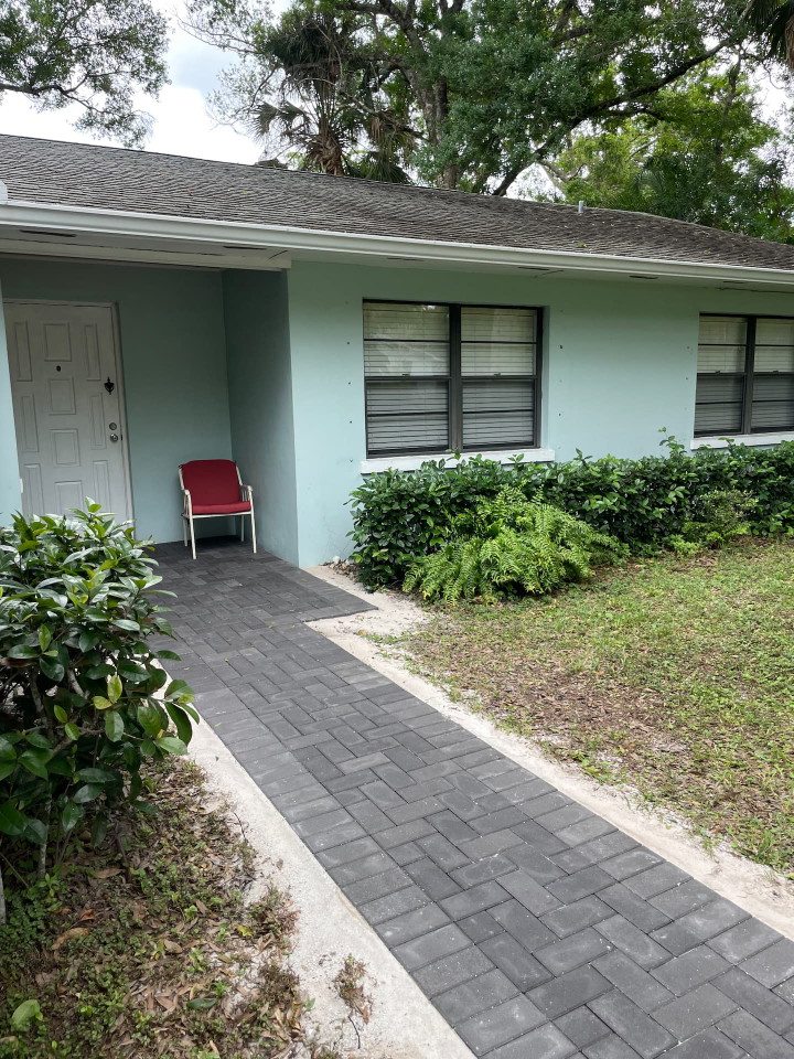 Vero's Secret- Private And Cozy Clean Home - Vero Beach, FL