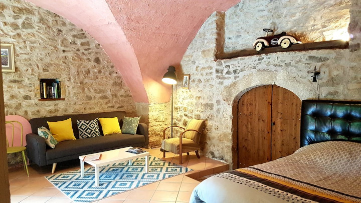 Joli Studio 3* Atypique Dans Maison Vigneronne - Issoire
