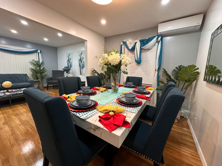 Cozy Queens Retreat W/ Family Amenities & Parking - Rockaway Beach, NY