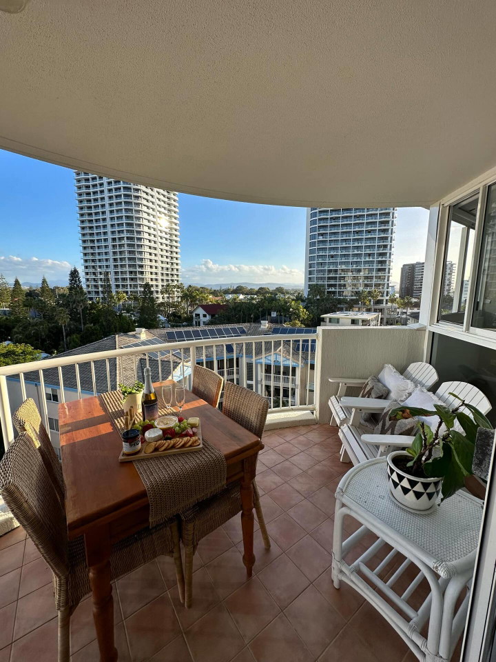One-bedroom Beachside Apartment - Gold Coast