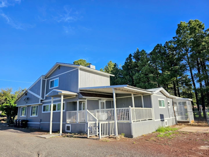 Near Town & Golf, Sleeps 15, 3,300sqft, 1.9 Acres, 6br W/4kings, Game Room, Hvac - Williams, AZ