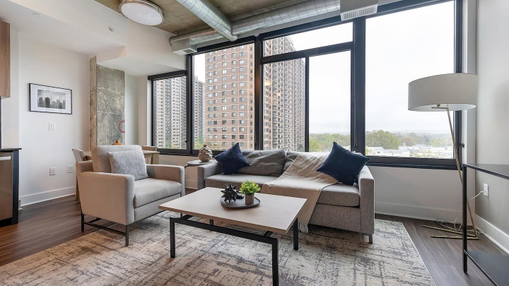 Landing | Chic 1bd, Gym, Game Room - Falls Church, VA