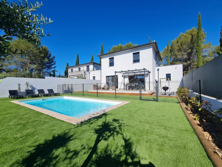 Magnifique Villa Piscine, Jacuzzi, Climatisation - Draguignan