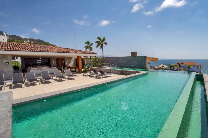 Prime Location 1bd, Steps To Beach, Romantic Zone! - Puerto Vallarta
