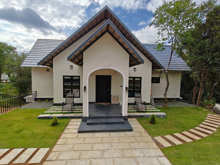 Yarra (Captivating Jacuzzi Villa) - 8.5 Acres - Vagamon