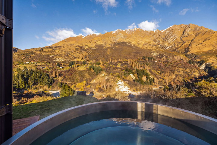 Waiora Ridge- Luxury Container Home With Hot Tub - Queenstown