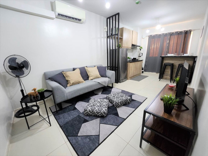 Charming Urban Retreat: Cozy And Inviting Condo - Angono