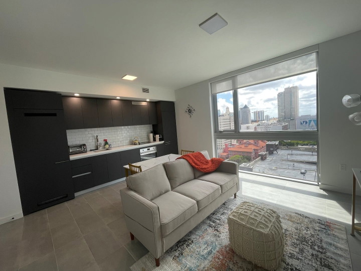 2-bedroom Apartment Minutes From Bayside Miami - Miami, FL